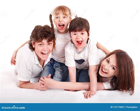 Madre Padre Hija E Hijo Felices De La Familia Foto De Archivo