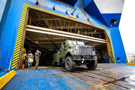 Exército Brasileiro recebe frota de blindados de resgate Forças