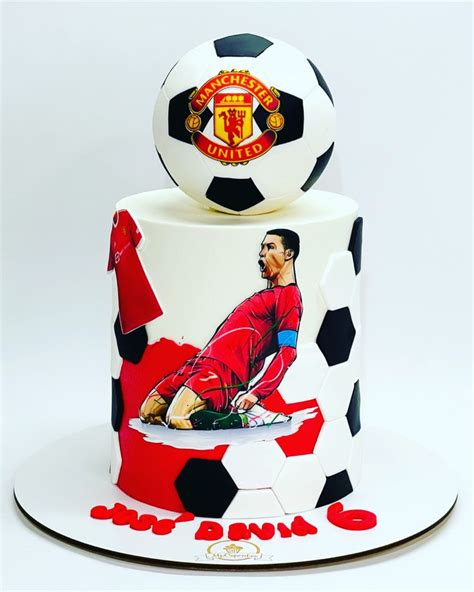 Torta Manchester Cristiano Ronaldo Football Themed Cakes Soccer