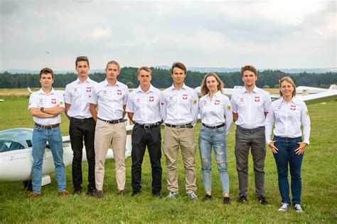 Wystartowa Y Szybowcowe Mistrzostwa Wiata Junior W Fai Aeroklub