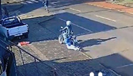 Goionews Vídeo mostra momento em que ex moradora de Goioerê cai de