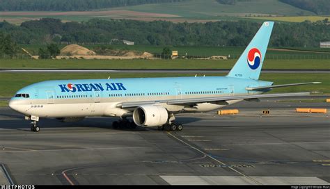 HL7526 Boeing 777 2B5 ER Korean Air Miroslav Musil JetPhotos
