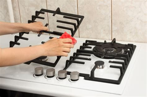 Czyszczenie kuchenki gazowej Jaki wpływ na zużycie gazu mają brudne