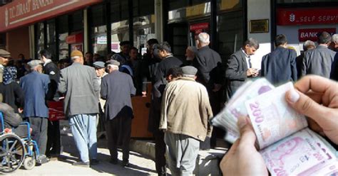 Düşük maaş alan milyonlarca emekliye zam müjdesi Seyyanen zammı duyan