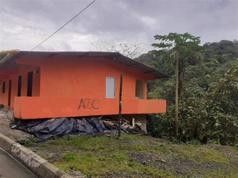 17 familias indígenas salen desplazadas de El Dieciocho y otras