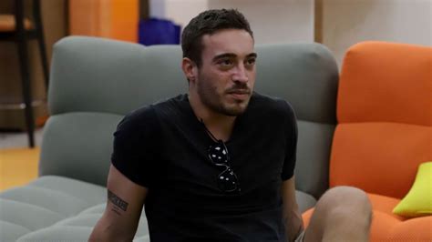Gf Vip Antonino Spinalbese Costretto A Lasciare La Casa Il Motivo