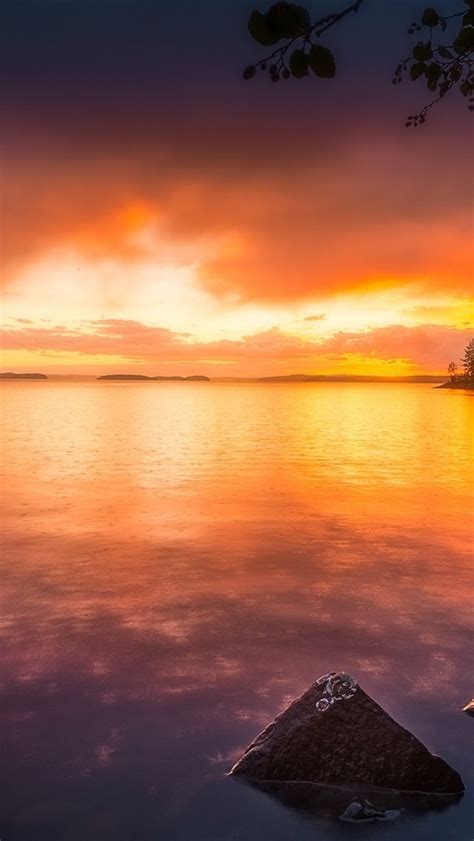 Fondos de pantalla Finlandia lago puesta de sol piedras árboles