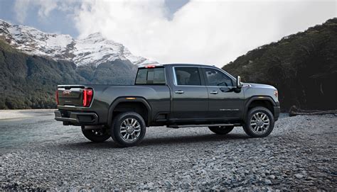 Here Are The 2023 GMC Sierra HD Towing Capacities