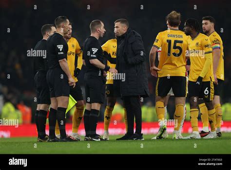 Gary Oneill Of Wolves Hi Res Stock Photography And Images Alamy