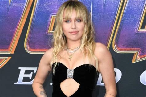 Miley Cyrus Speaks Out After Being Groped By Fan In Barcelona She CAN