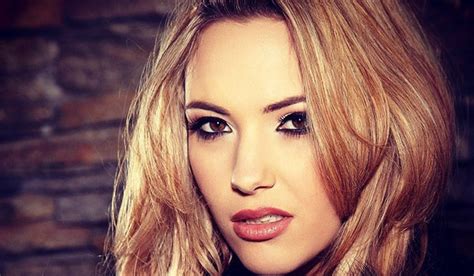 Sophia Knight Bio Age Height Wiki Instagram Biography
