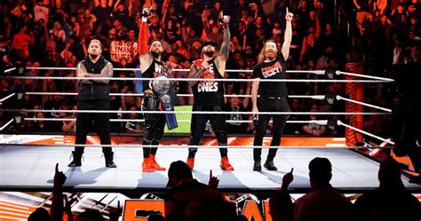 WWE Raw Results Winners Grades Reaction And Highlights From December