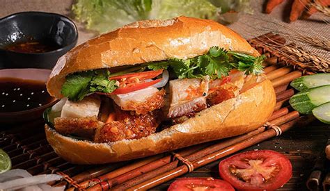 Đổi vị cho cơm gia đình Cách làm bánh mì heo quay siêu ngon