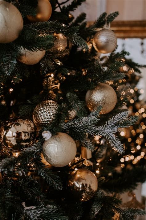 Details 87 Christmas Tree Aesthetic Wallpaper Best In Coedo Vn
