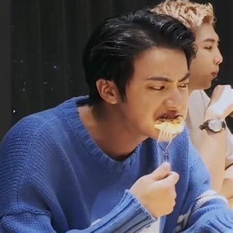 Jin Funny Face Bts Meme Faces Seokjin Bts Bts Memes Hilarious