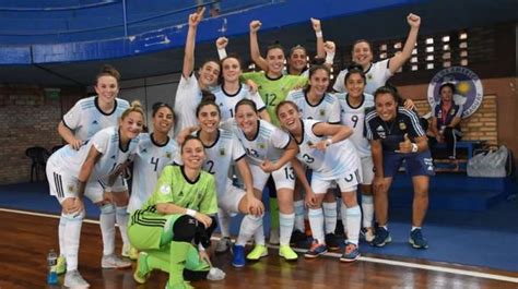 La Selección Femenina de futsal inicia el camino 2023 Rugido Sagrado