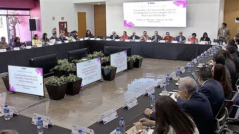 Reunión en el INE para consolidar el Sistema Nacional Electoral rumbo