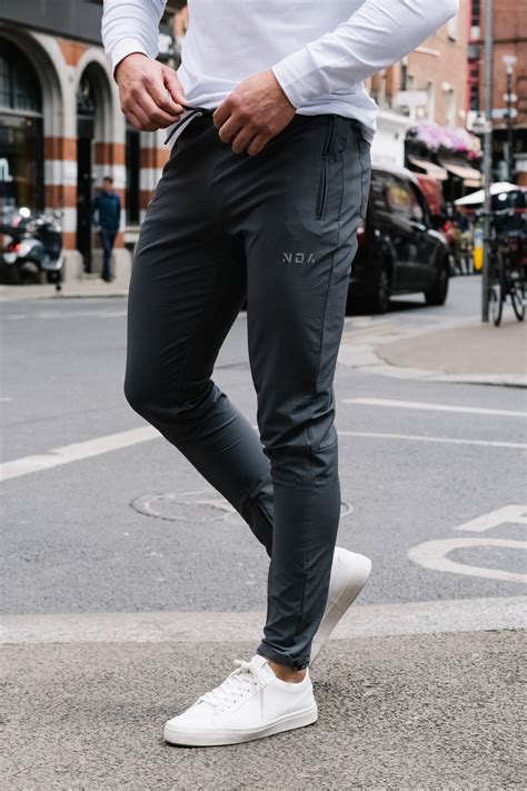 Arriba 68 Imagen Gray Joggers Outfit Men Abzlocal Mx