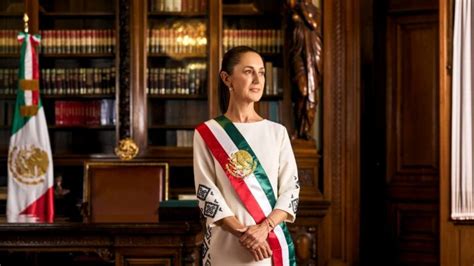 Claudia Sheinbaum se toma foto como presidenta de México UnoTV