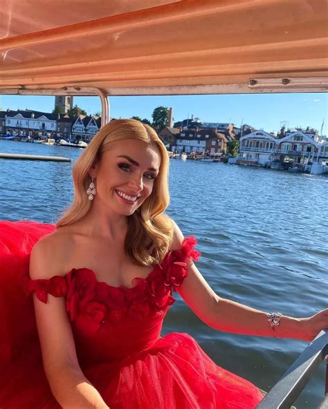 Meet Wales Top Models From Bombshell With M Cup Boobs To Beauty Queen Daily Star