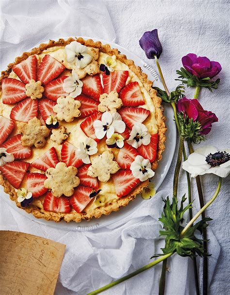 Tarte aux fraises crème pâtissière au sirop dacacia pour 6 personnes