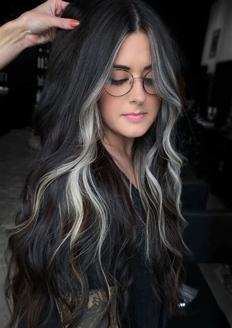 What Is A Money Piece Hairstyle Find Out Now And Discover 11 Amazing