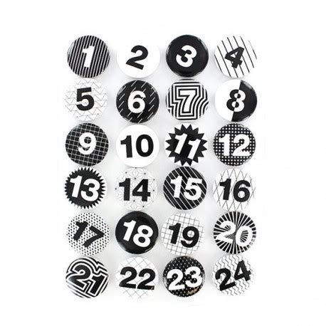 Badges Pour Calendrier De L Avent Noir Blanc 25 Mm Ma Petite Mercerie