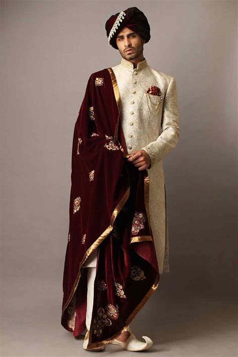 Stylish Off White Pakistani Wedding Sherwani For Groom