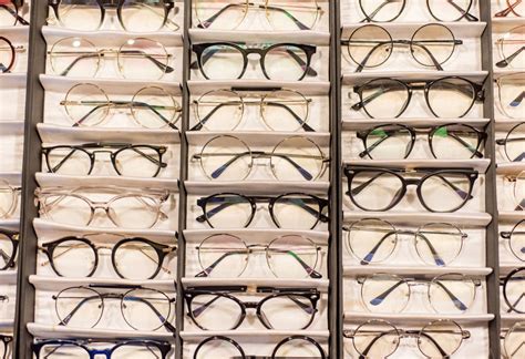 How To Look Great In Glasses Find The Best Mens Eyeglasses
