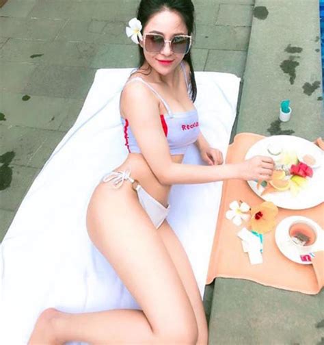 Ngỡ ngàng nhan sắc thật của hot girl Trâm Anh trước khi dao kéo