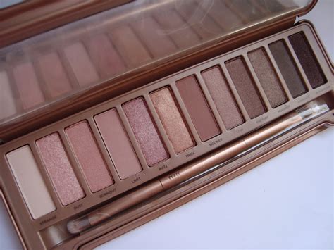 Paleta Naked Urban Decay Tofu Colorido
