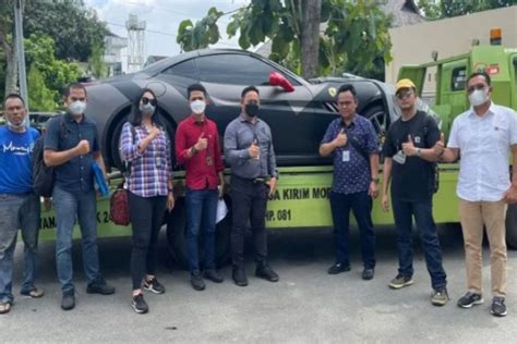 Bareskrim Polri Sita Ferari Indra Kenz Senilai Rp5 Miliar Di Medan