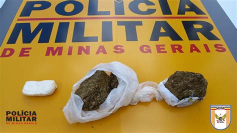 Homem recebe voz de prisão ao ser flagrado transportando drogas em