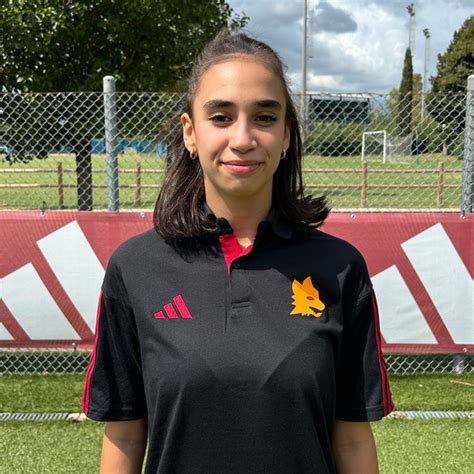 Roma Femminile Ufficiale L Acquisto Di Soggiu La Classe Va