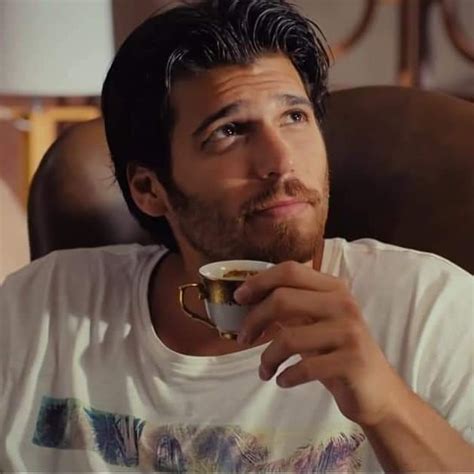 Me Gusta Comentarios Can Yaman Italia