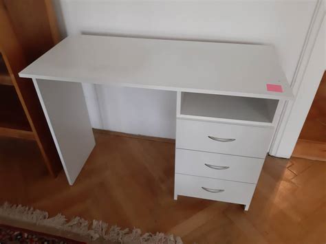 Daruji za odvoz bílý ikea stůl VšezaOdvoz