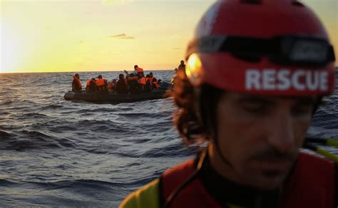 L Échelle de Jacob Liens ONG passeurs en Méditerranée des migrants