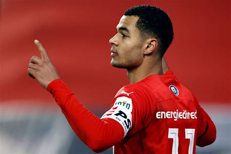 Niet Het Bejubelde Ajax En Geprezen Feyenoord Maar PSV Is