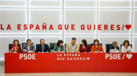El PSOE esgrime un temor de adelanto electoral en Andalucía que no ve