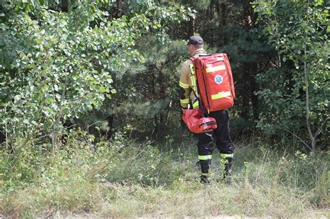 PILNE Tragiczny wypadek podczas prac leśnych Mężczyzna przygnieciony