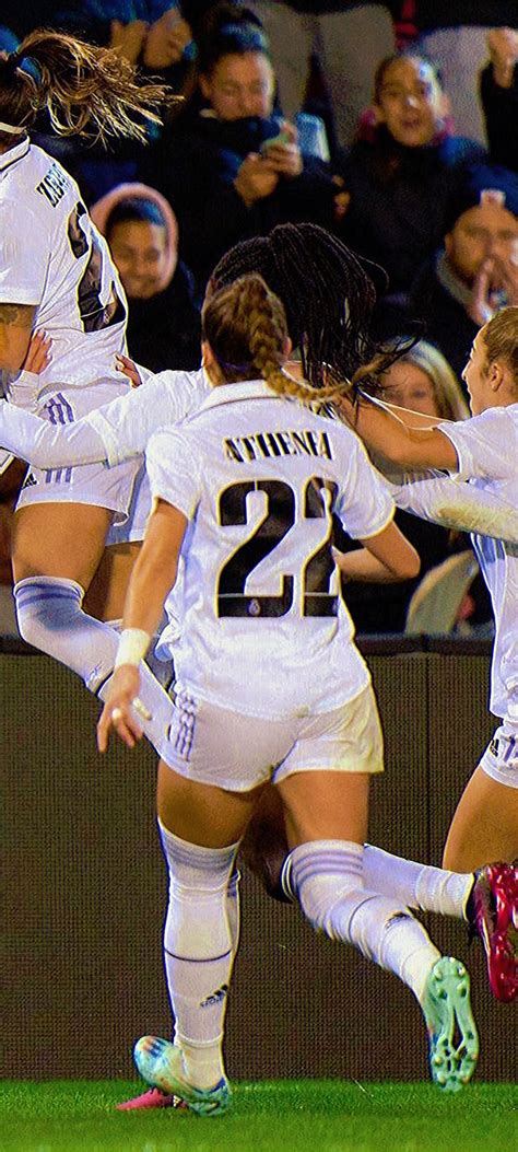 Athenea Del Castillo Female Soccer Players Female Athletes High
