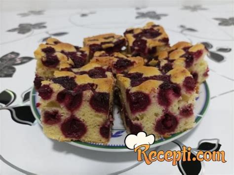 Starinski kolač sa višnjama Recepti