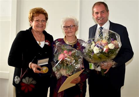 Saarland Medaille des Saarlandes Inge Lehmann wird für jahrelanges