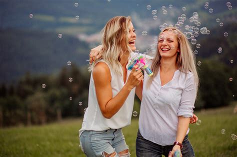 Freundinnenshooting Mit Sabrina Und Julia Fotografin Sabine Wieser