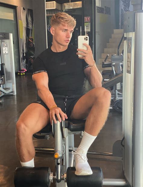 TW Pornstars Paul Cassidy Twitter 7 20 PM 20 Mar 2022