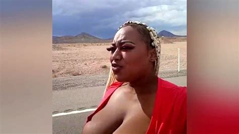 Willy Wonka S Dream 22 And Half Not Naked HD 4 Min Solo Girl Video