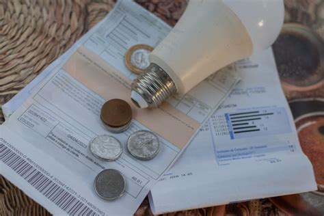 Afinal Conta De Luz Vai Ficar Mais Barata No Ano Que Vem Economize