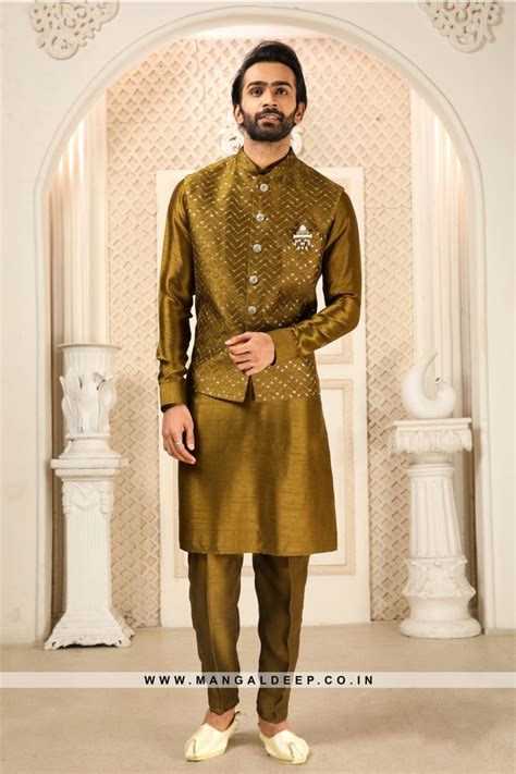 Men S Mustard Ethnic Motifs Kurta With Pyjamas Nehru Jacket