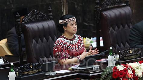 Penampilan Puan Maharani Berbaju Adat Dayak Iban Di Sidang Tahunan MPR