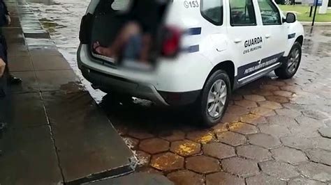 Homem é detido por embriaguez ao volante no Bairro Quebec Vídeo